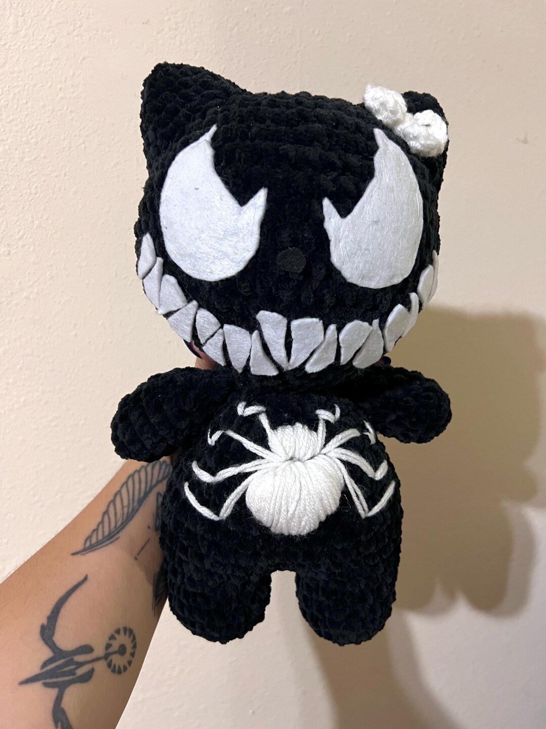 VENOM HELLO KITTY - Etsy
