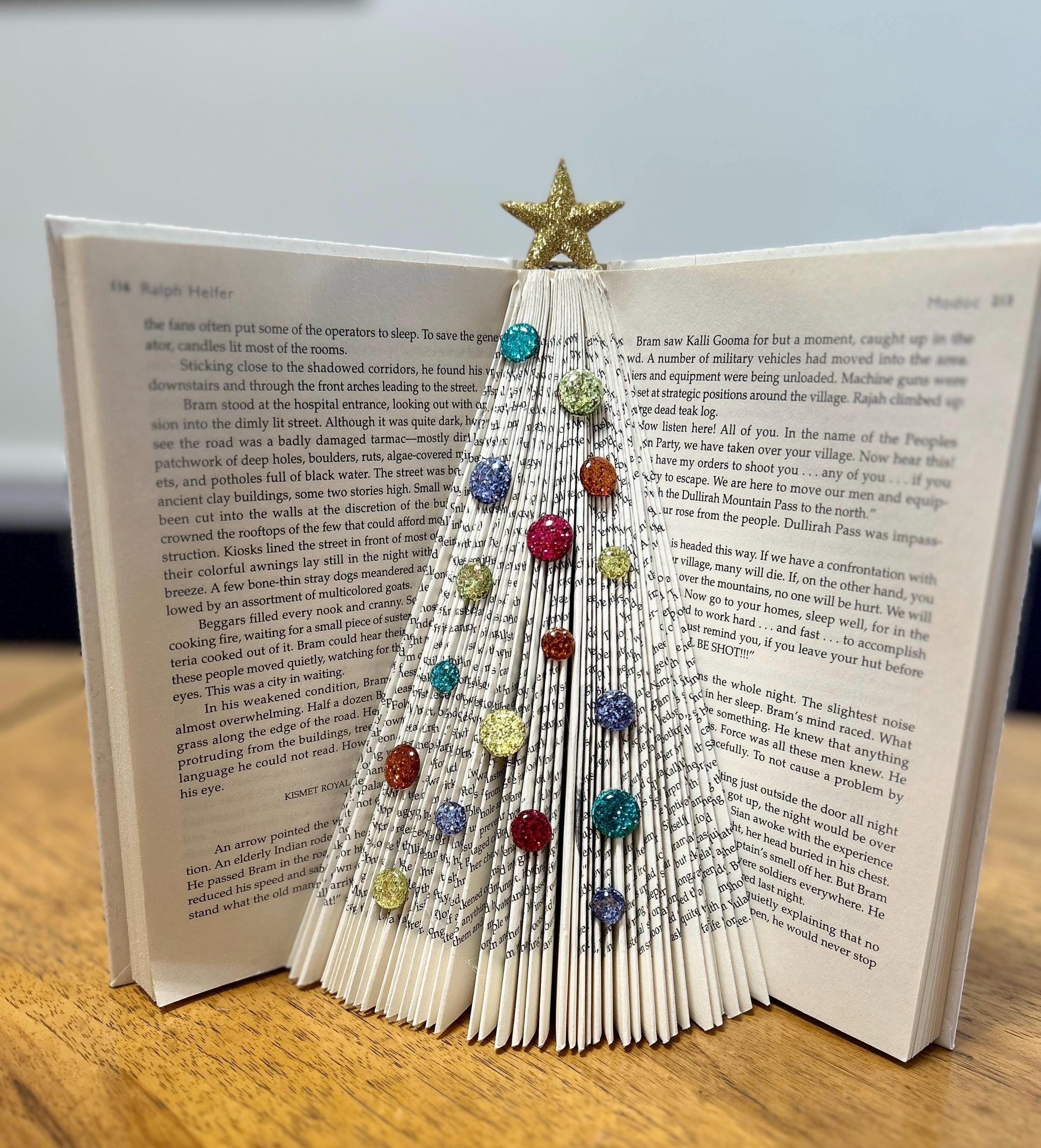 Handcrafted Christmas Tree Folded Book Art, Made With Hardback Preloved ...