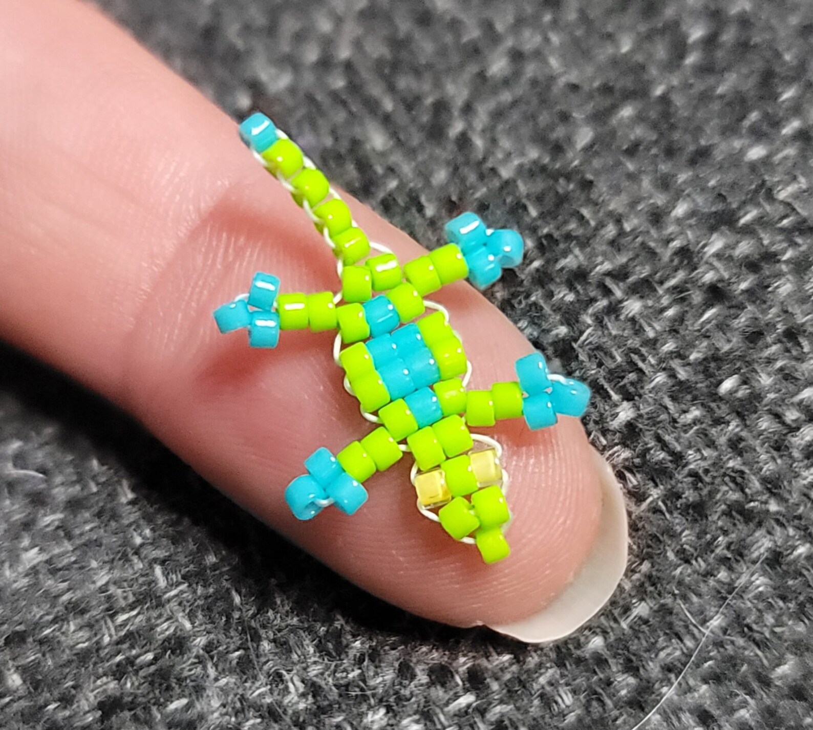 Tiny 90's Bead Lizard - Etsy