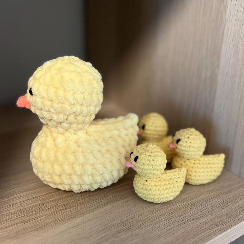 NO-SEW Crochet Pattern: Ruby the Rubber Duck - Etsy