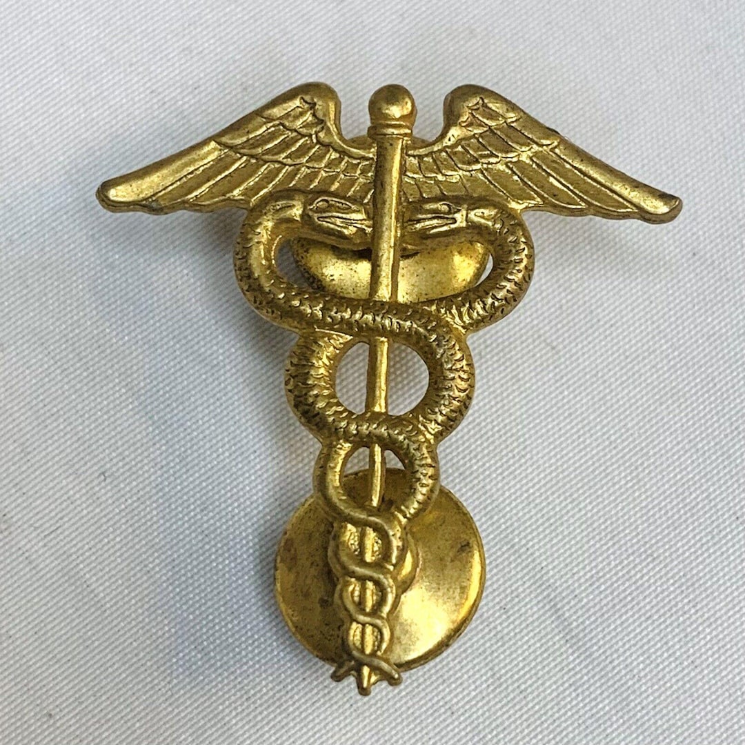 Vtg WWII Army Medical Corps Doctor Officer Insignia Pin by Lux Emberg ...