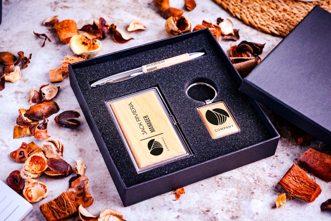 Personalized Business Gift Set, Gift for Boss, Engraved Company Gift ...