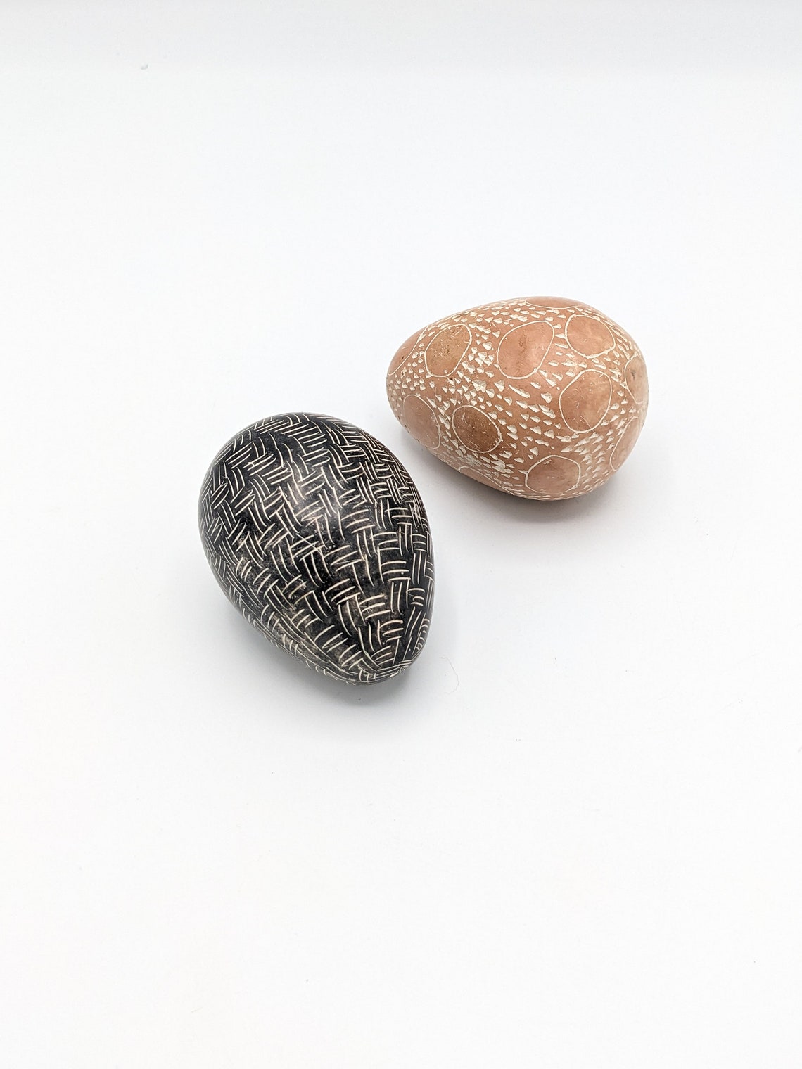 VINTAGE Kenyan Kisii Hand-carved African Tribal Folk Art Soapstone Eggs ...