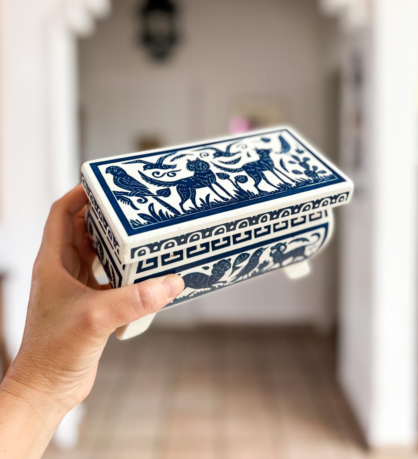 CONTEMPORARY Handcrafted White & Blue Lacquer Box, Olinala Guerrero ...