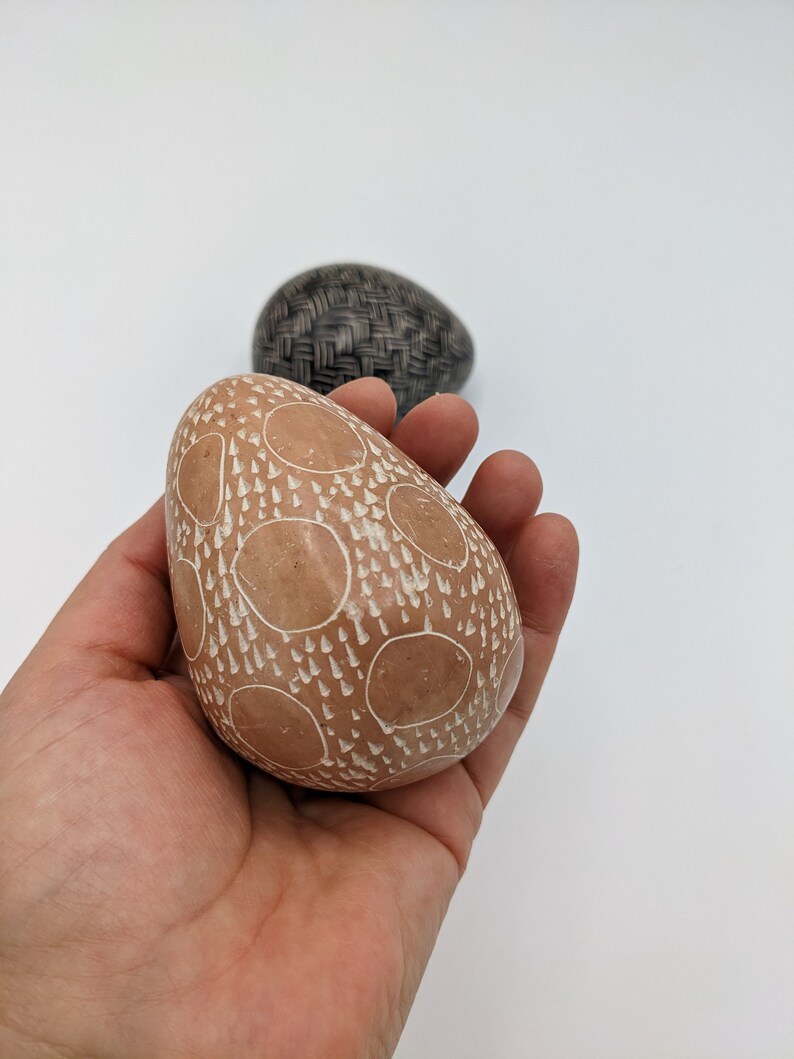 VINTAGE Kenyan Kisii Hand-carved African Tribal Folk Art Soapstone Eggs ...