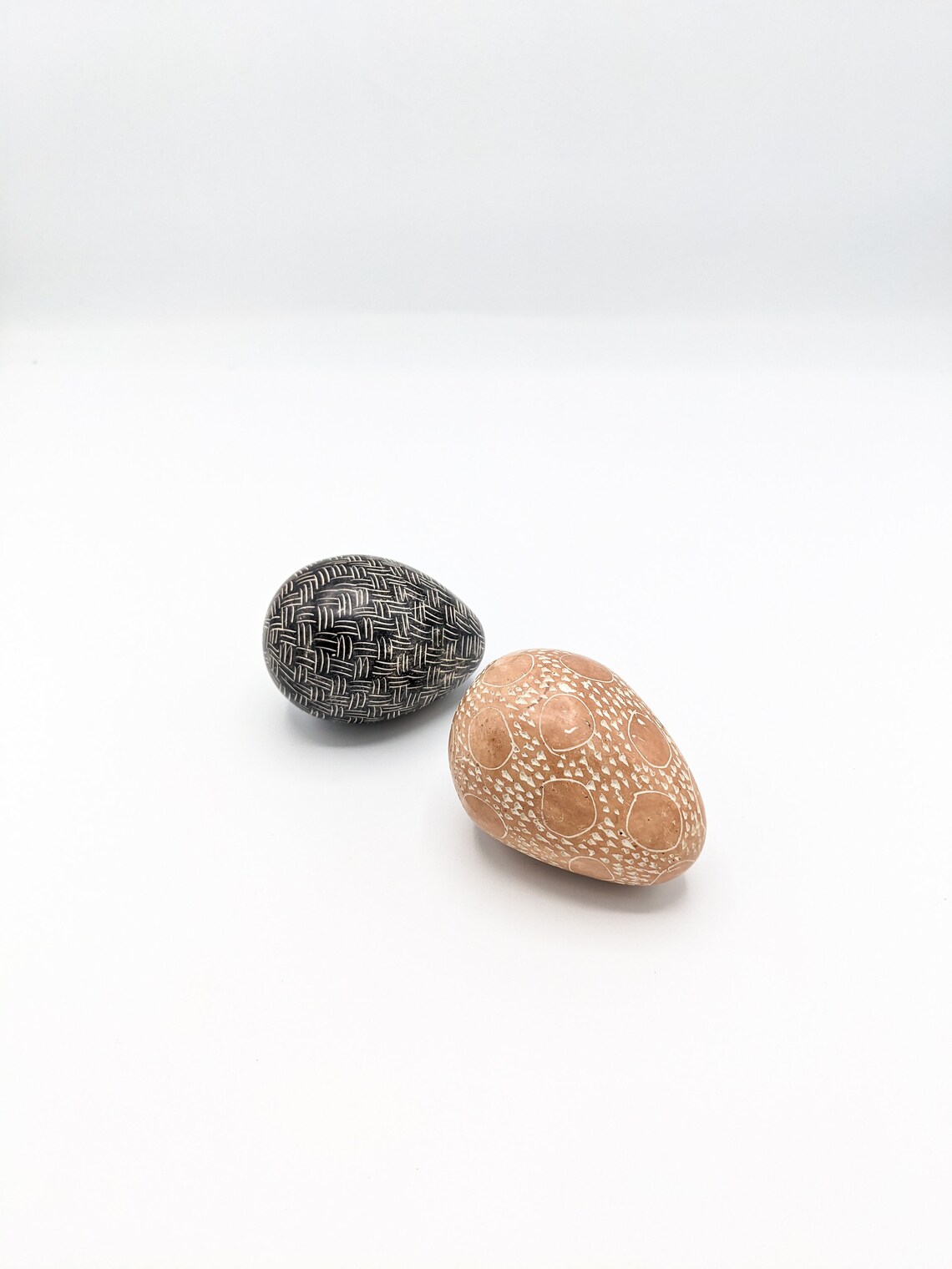 VINTAGE Kenyan Kisii Hand-carved African Tribal Folk Art Soapstone Eggs ...