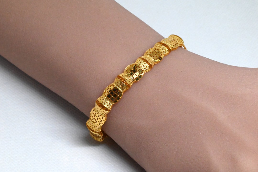 21K Gold Bracelet With a Unique Design - Etsy
