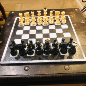 Large Chess Set - Simple Black & White - Etsy