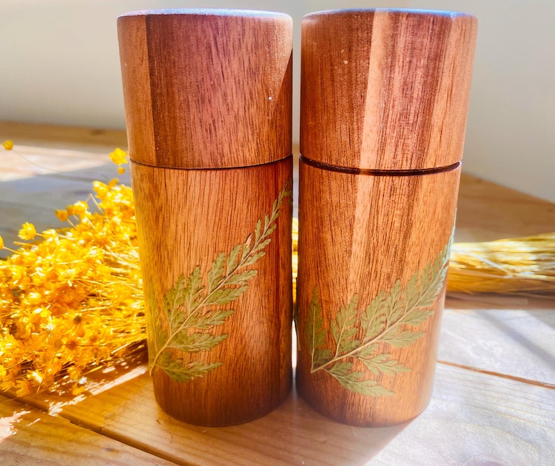 Acacia Wood Salt Shaker Pepper Set Pressed Flower Homeware Floral ...