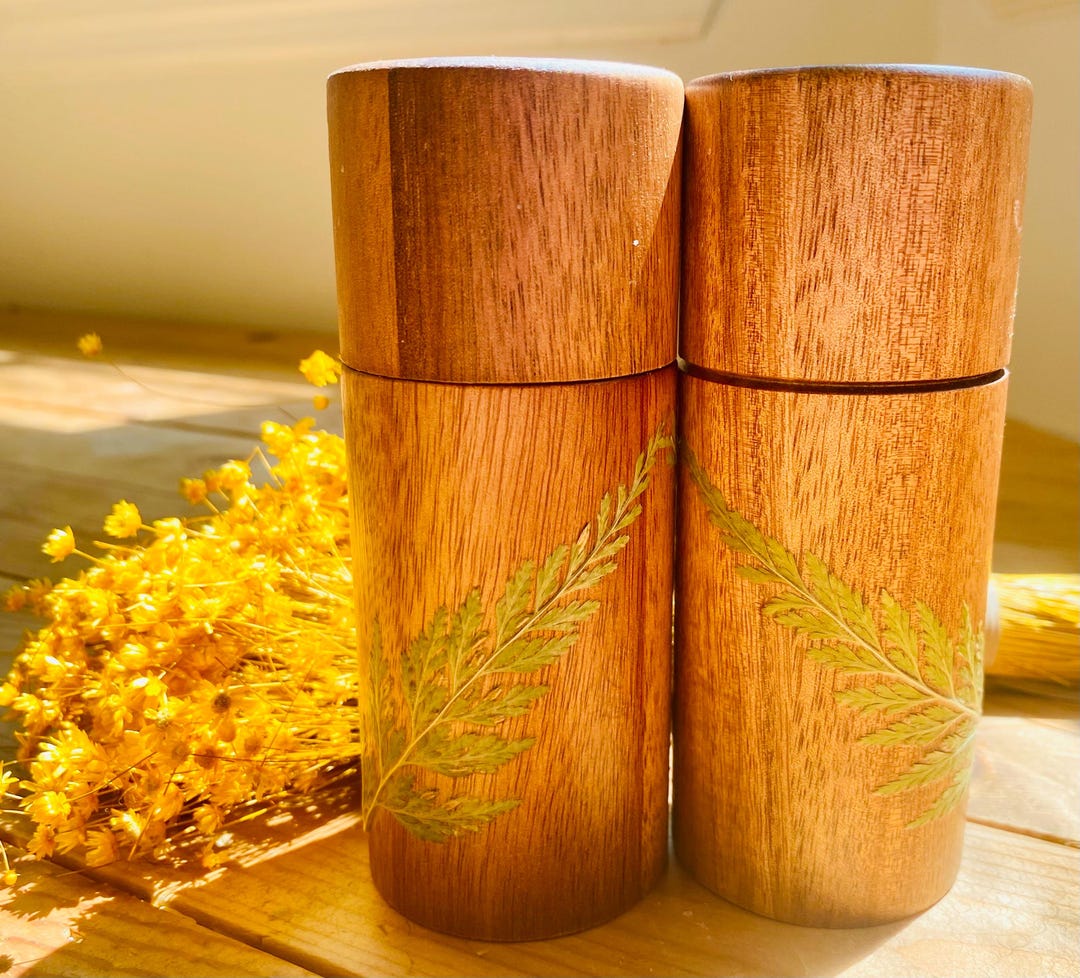 Acacia Wood Salt Shaker Pepper Grinder Set Pressed Flower Homeware ...