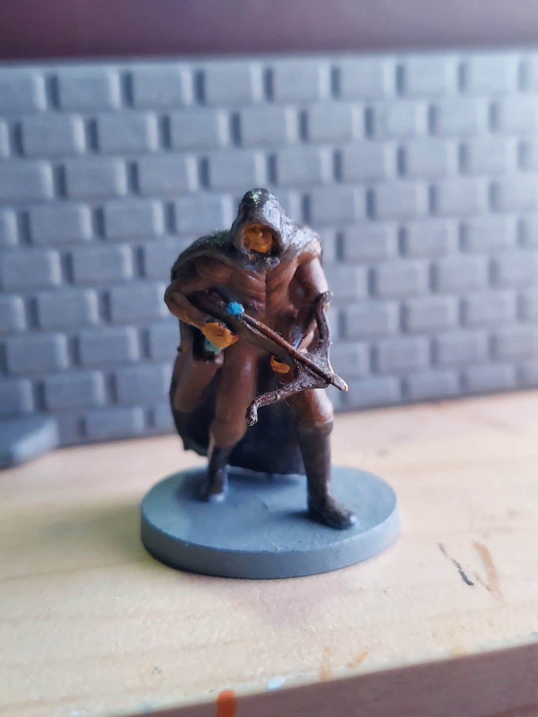 Human Rogue With Crossbow 28mm Scale Painted Miniature - Etsy