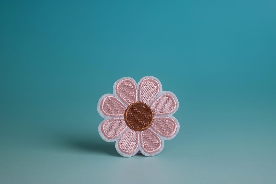 Light Pink Flower Patch, Daisy Patch, Iron on Patch, Embroidered Patch ...