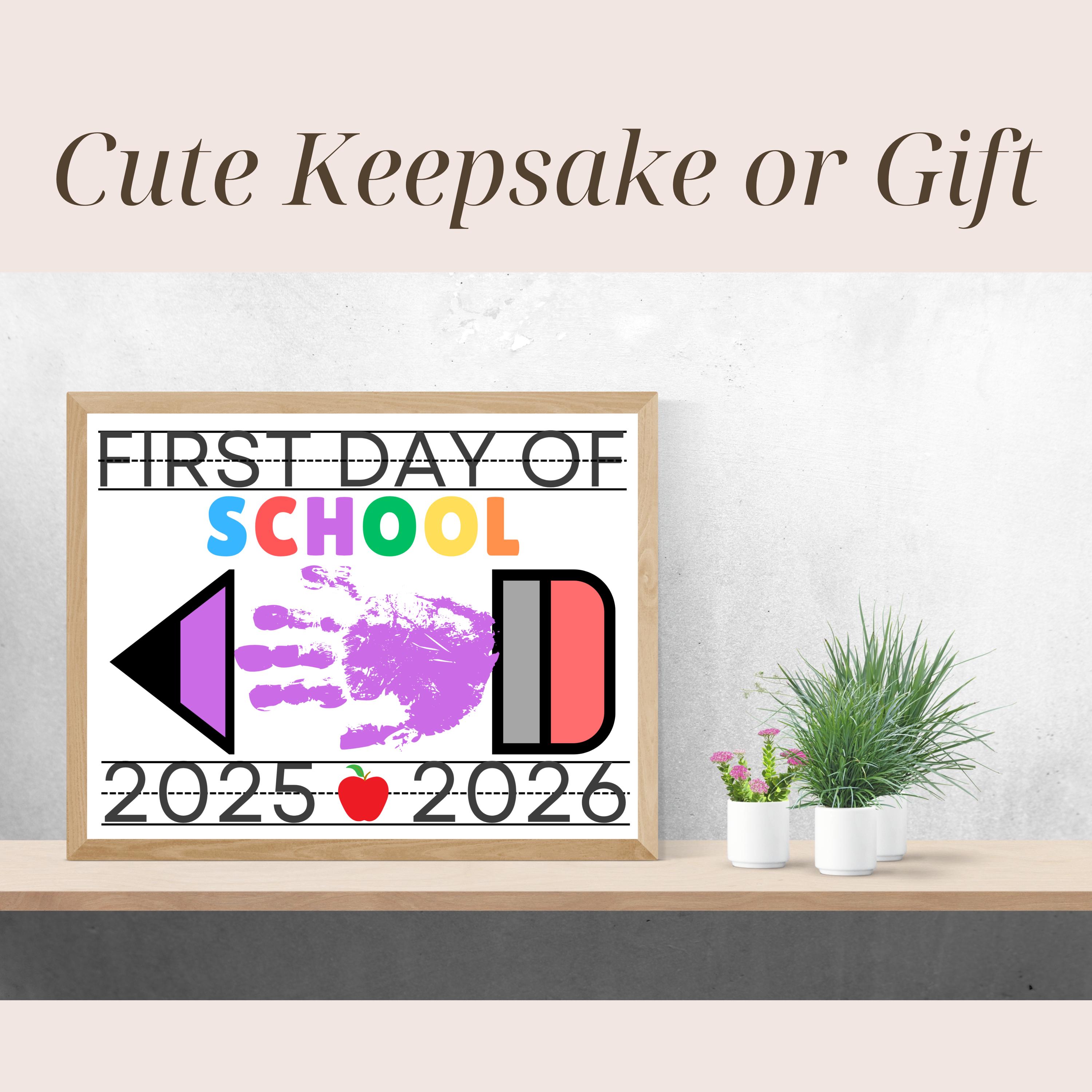 Pencil First Day of School Handprint Craft, Back to School Printable ...