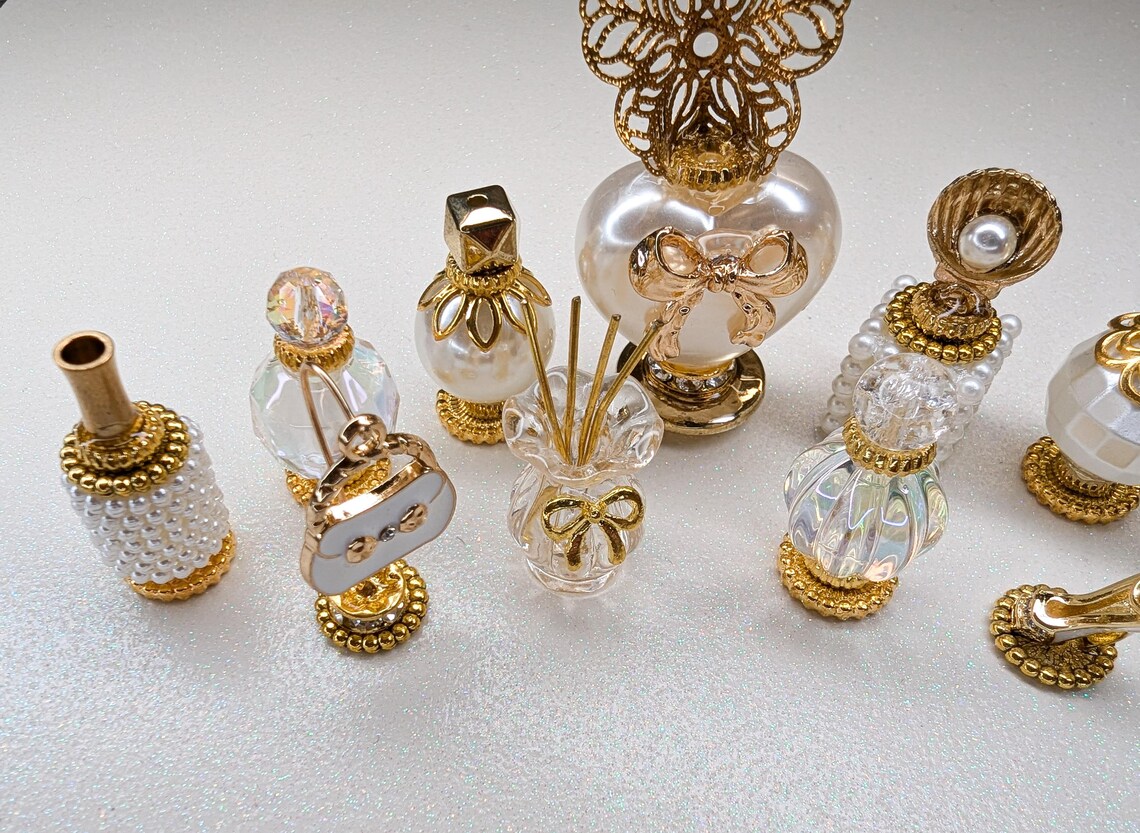 1:6 Miniature Perfume Set - Etsy