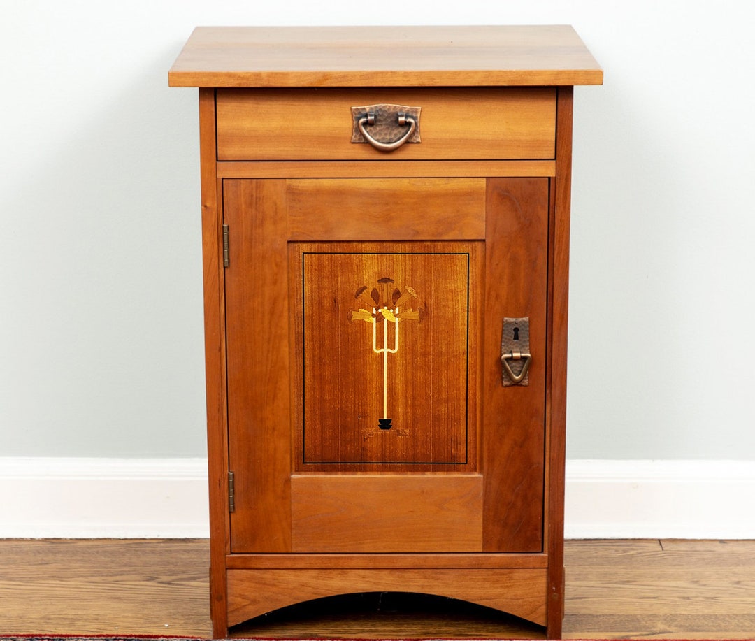 Cherry Stickley Mission Nightstand Cabinet - 2002 Collectors Edition Harvey Ellis Mission Style ...