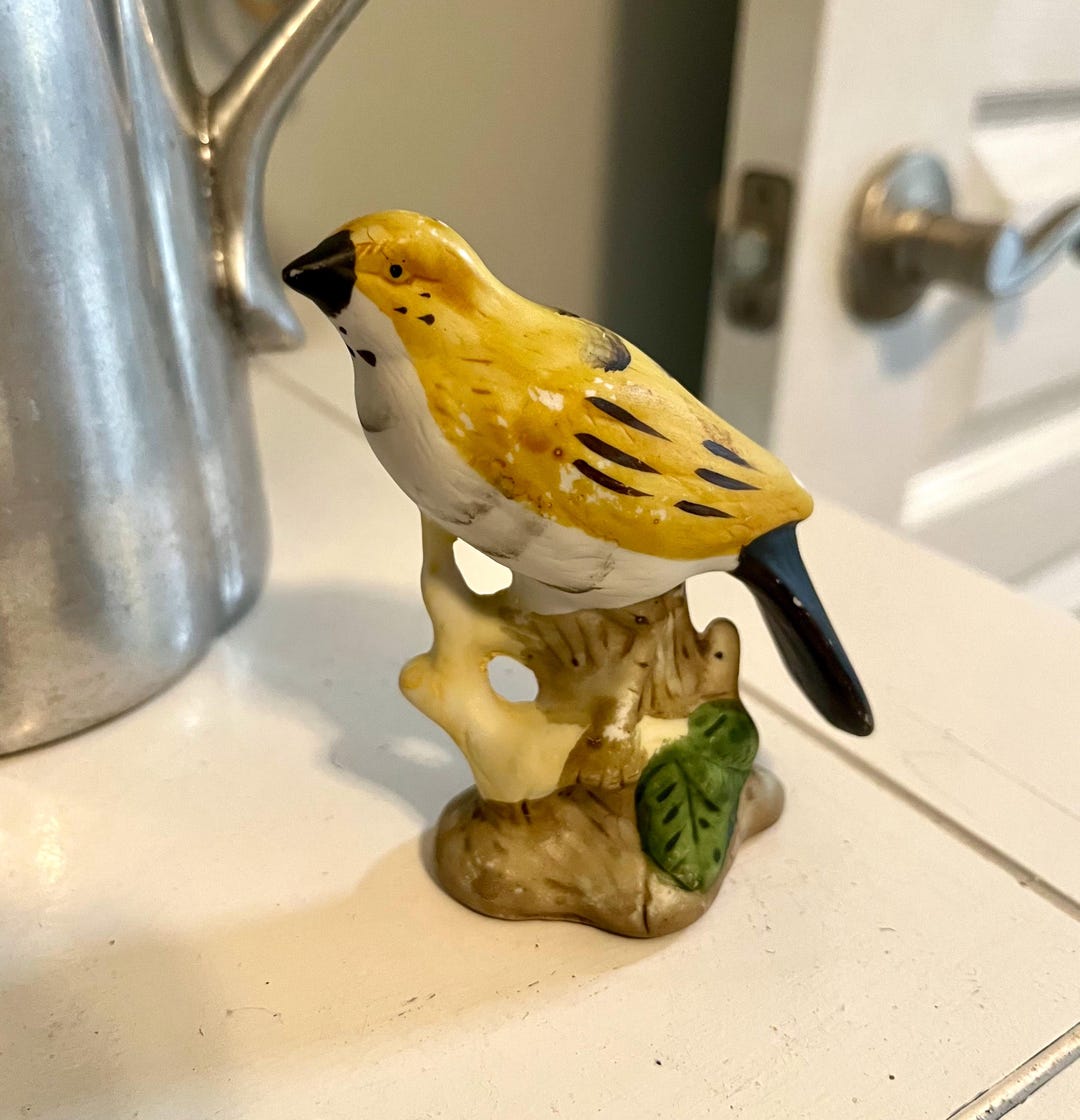Vintage Gold Finch Porcelain Figurine. Bisque Porcelain Yellow Bird ...