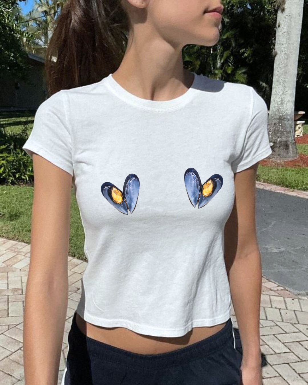 Heart Mussels Baby Tee, Oyster Y2k, Seashell Summer Top, Coastal Girl ...