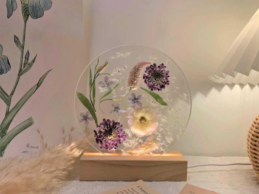 Handmade Pressed Flower Night Light, Wooden Base Floral Lamp, Nature ...