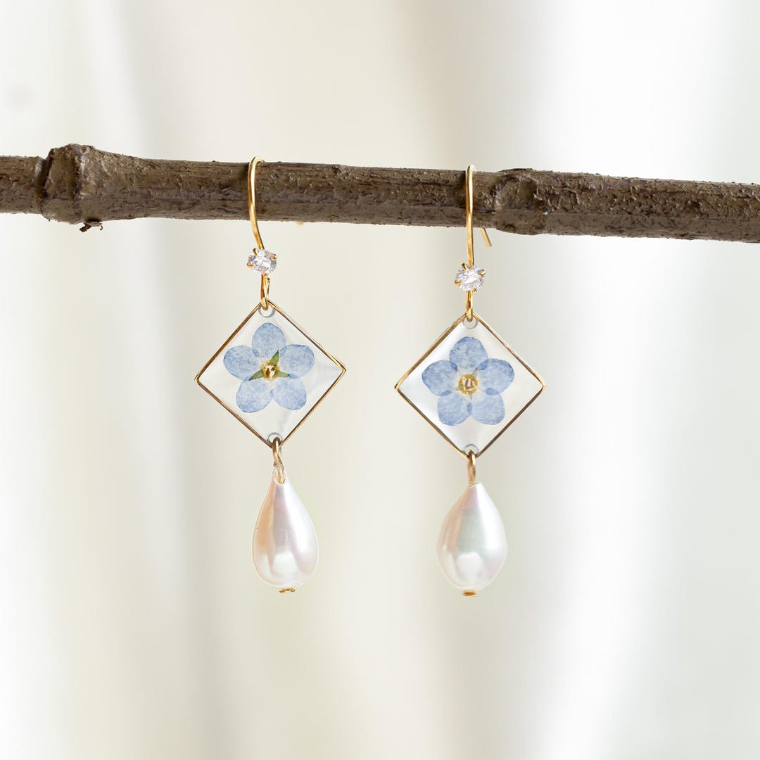 Forget Me Not Earrings, Christmas Gift, Resin Flower Jewerly, Forget-me ...
