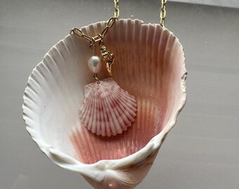 Gold Tiny Shell Necklace/gold Shell Charm Necklace/gold Layered Shell Pearl Necklace/gold Shell ...