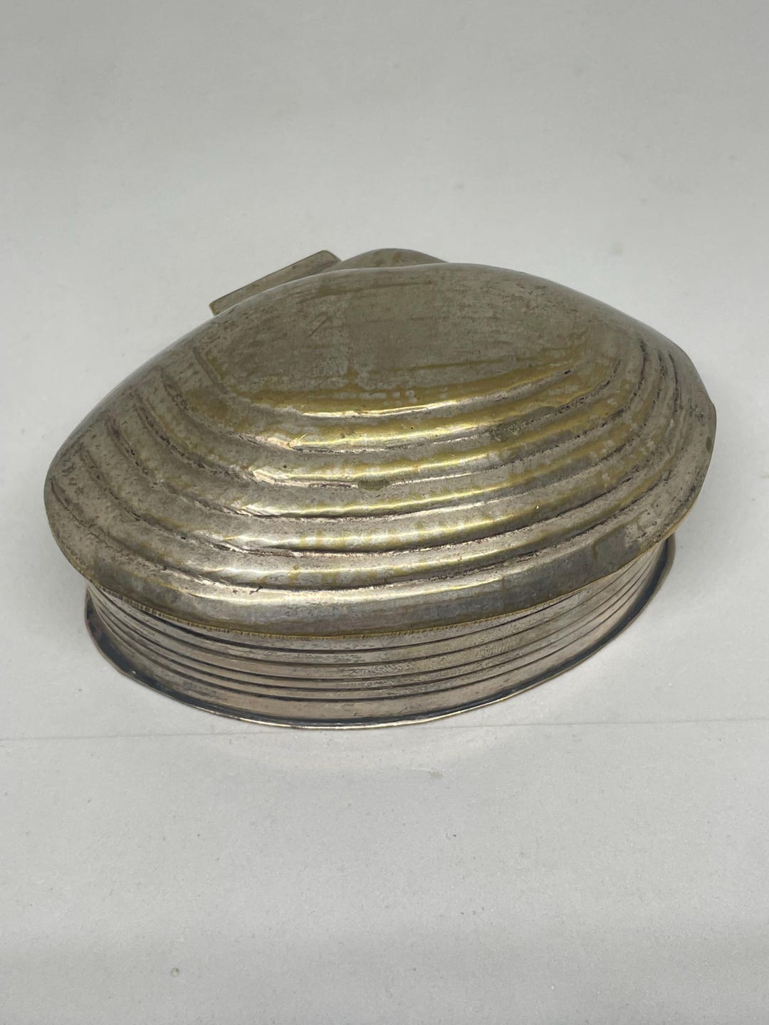 Vintage Clam Shell Jewelry Box - Etsy