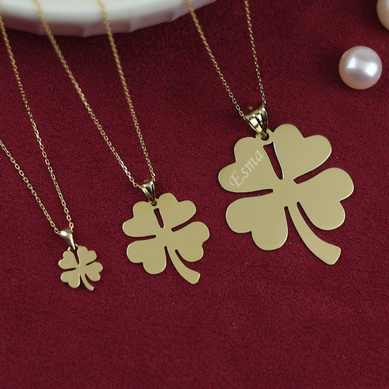 Big Clover Gold Necklace - Etsy