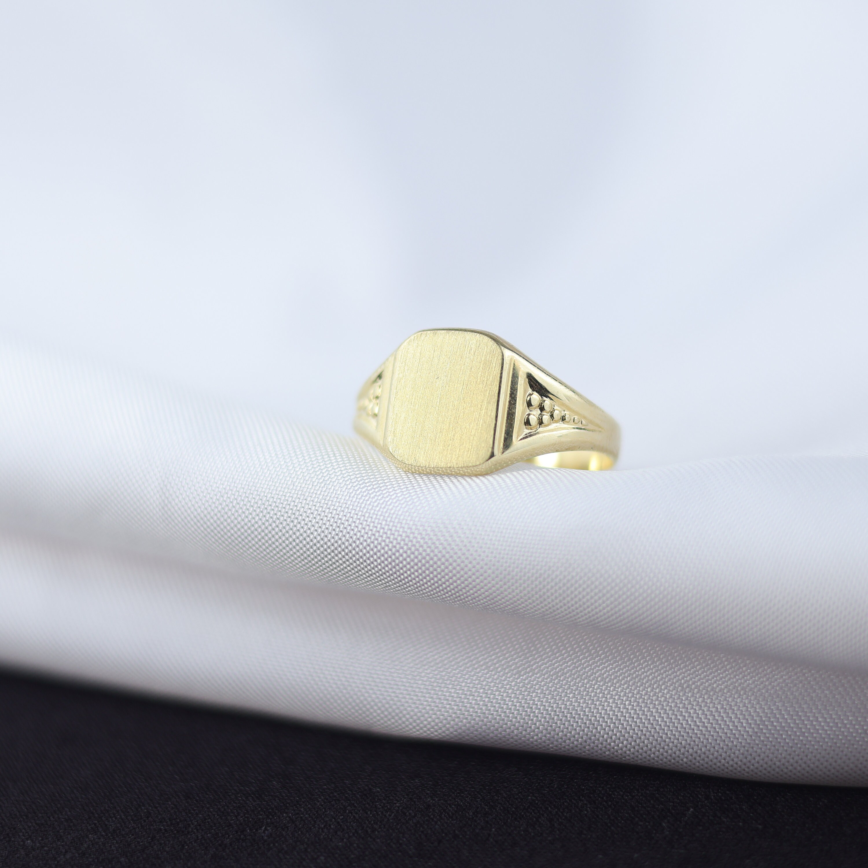 Gold Custom Engraved Signet Ring , 14k Solid Gold Personalized Pinky ...