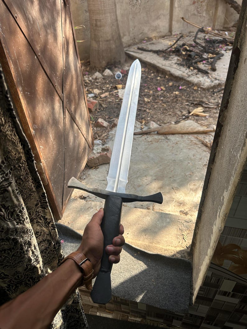 Handmade Custom Sword ,vikngs Sword ,steel D2 , With Leather Sheath - Etsy