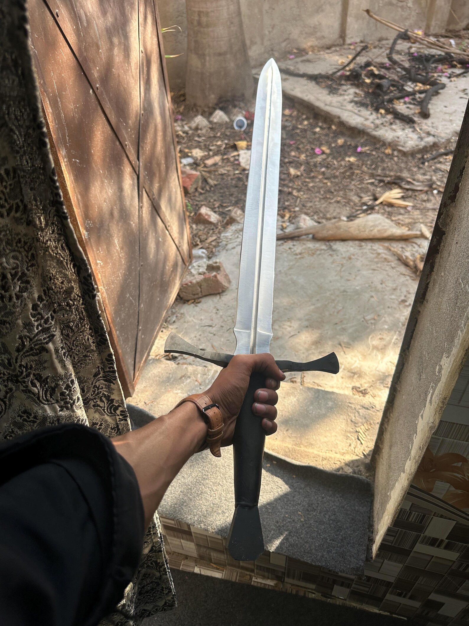 Handmade Custom Sword ,vikngs Sword ,steel D2 , With Leather Sheath - Etsy