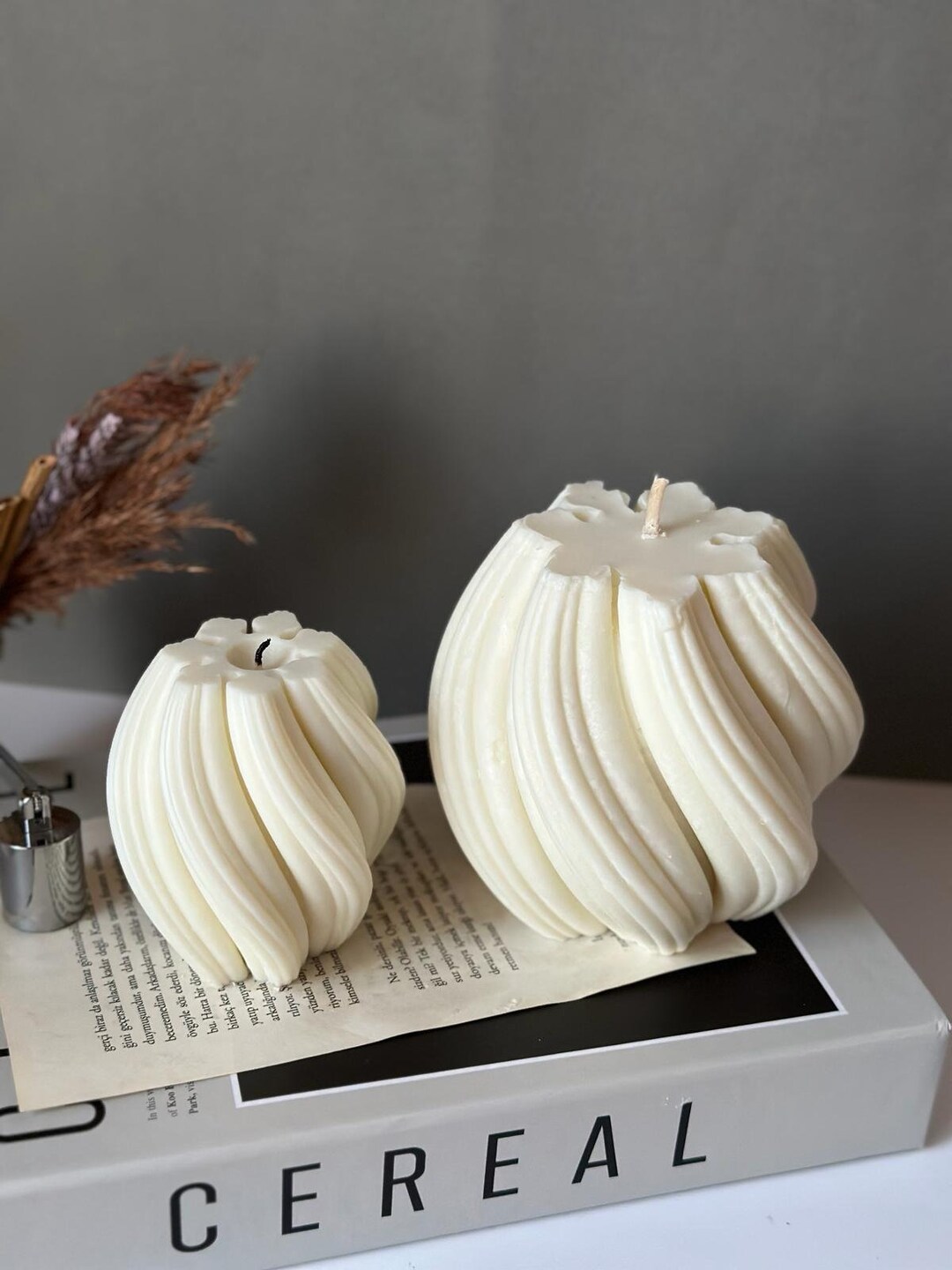 Two-piece Twisted Decorative Model Scented Vegan Soy Candle Set Unique ...