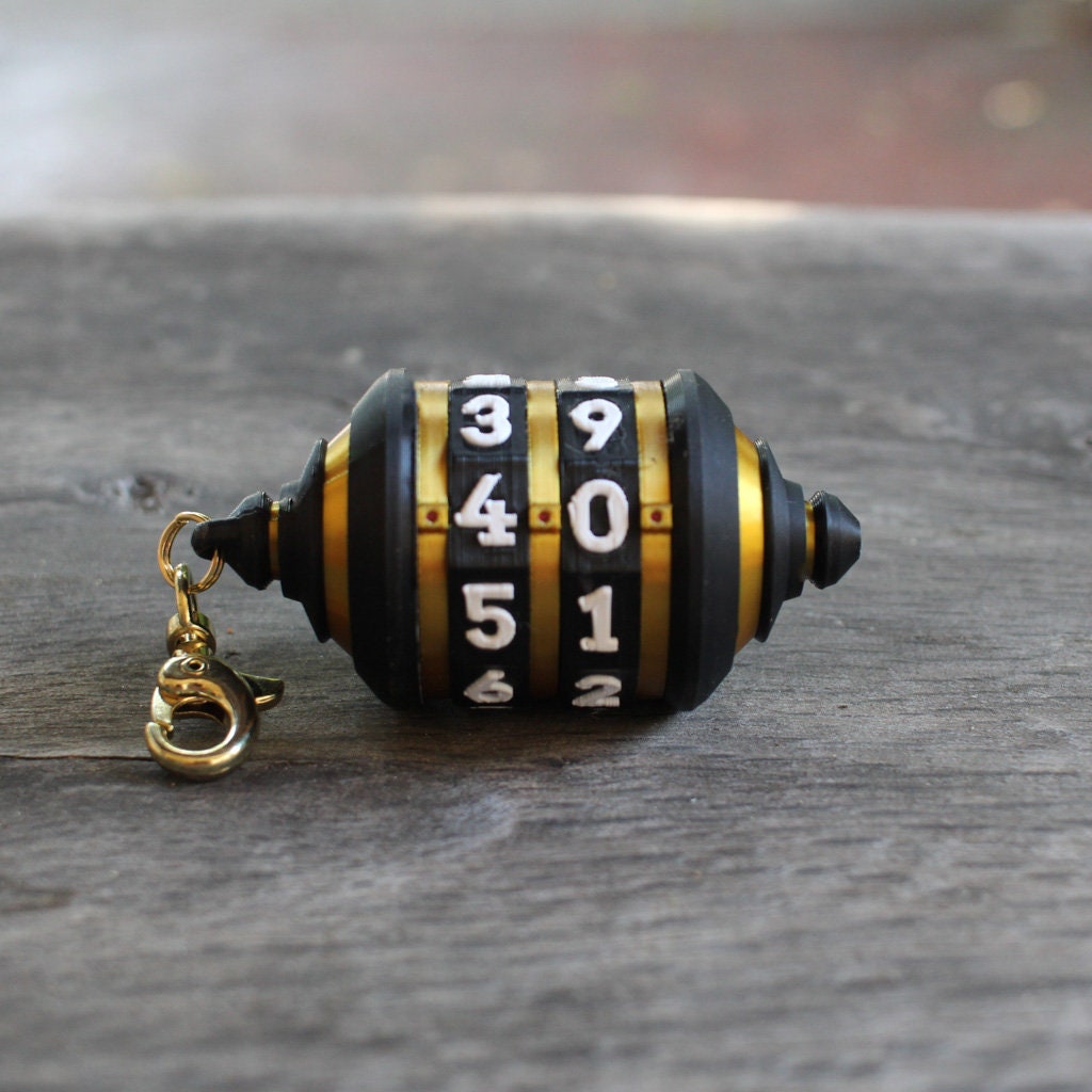 Life Counter Key Chain Game Counter and HP Tracker for MTG, D&D, TRPG ...