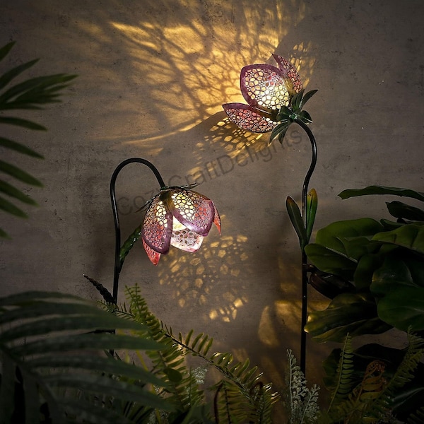 Metal Tulip Lawn Decoration - Etsy