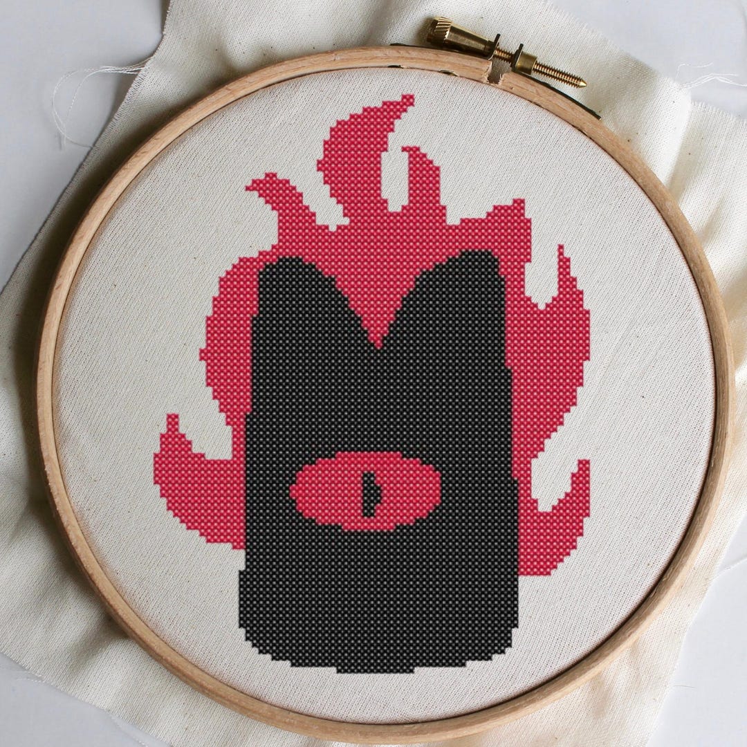 Cult of the Lamb Red Crown Cross Stitch Pattern - Etsy
