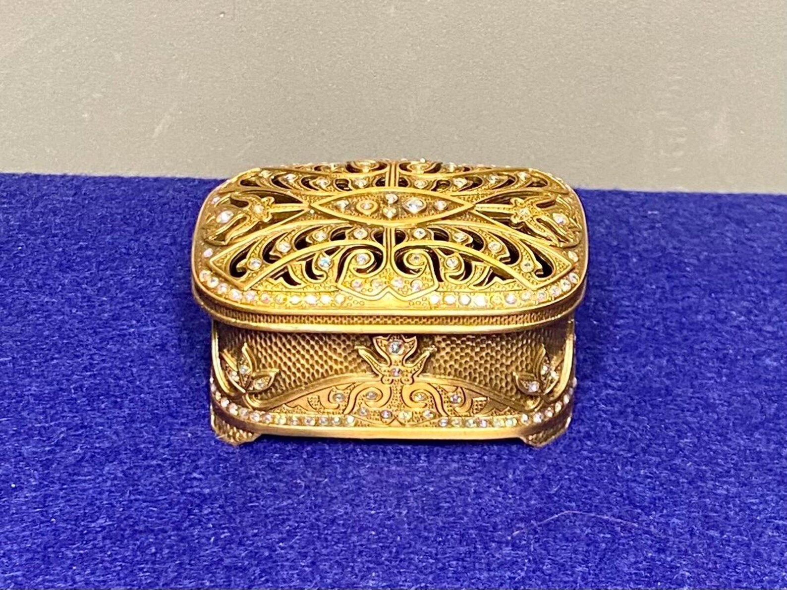 Edgar Berebi Limited Edition Claudia Enamel Jeweled Trinket Pill ...