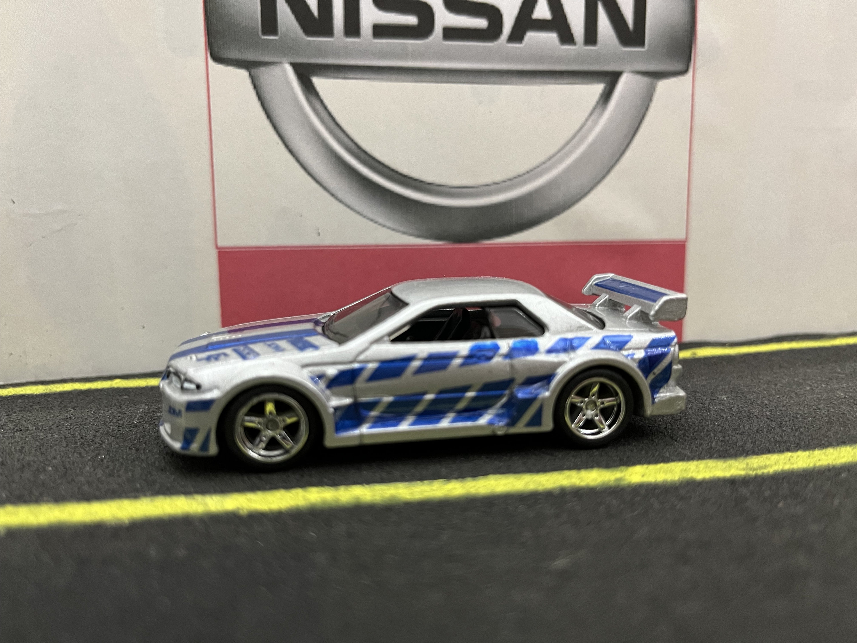 Hot Wheels Nissan Skyline Gt-r De Brian Skyline R32 Fast and Furious ...
