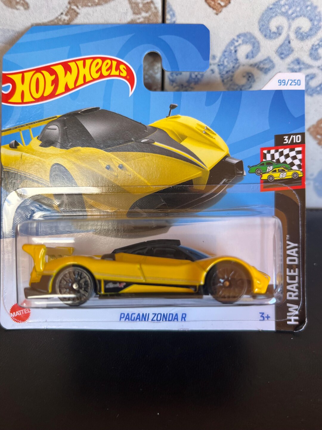 Hot Wheels Pagani Zonda R yellow-black - Etsy