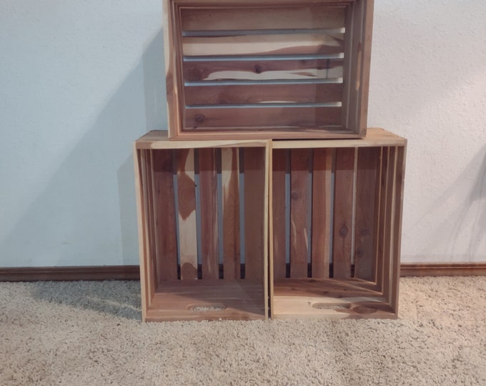 Beautiful Red Wood Cedar Crates. Set of 3 - Etsy