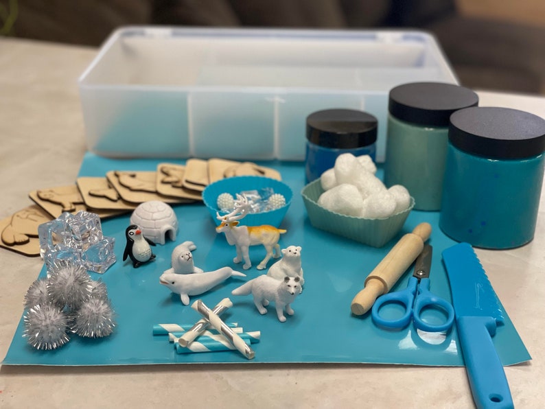 Arctic Playdough Bin, Small World Play, Pretend Play, Dough, Fine Motor ...