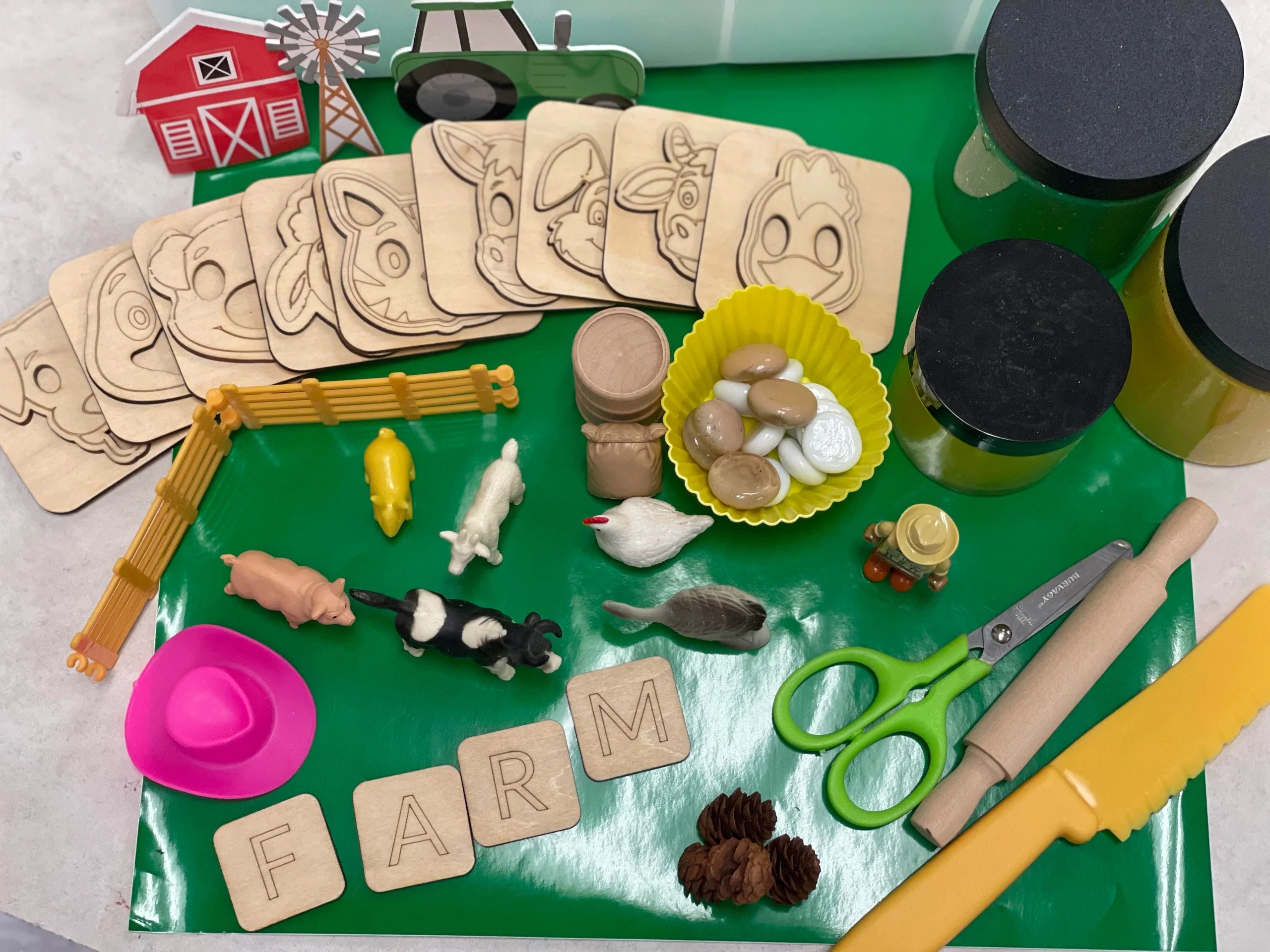 Animal Farm Playdough Bin, Sensory Play, Pretend Play, Imagination ...
