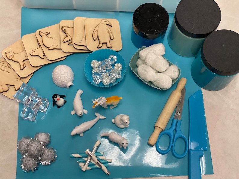 Arctic Playdough Bin, Small World Play, Pretend Play, Dough, Fine Motor ...