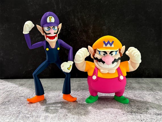 Waluigi Figure