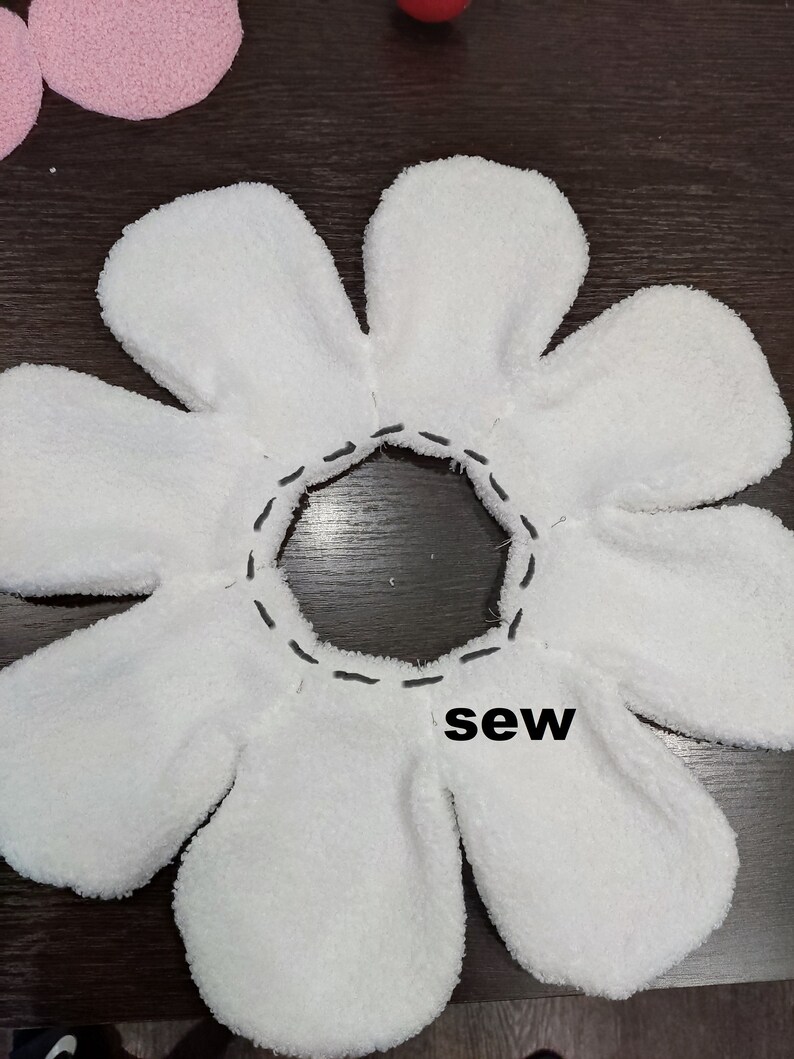 Flower Pillow Pattern, Sofa Cushion Diy, Boucle, Decorative Chamomile ...