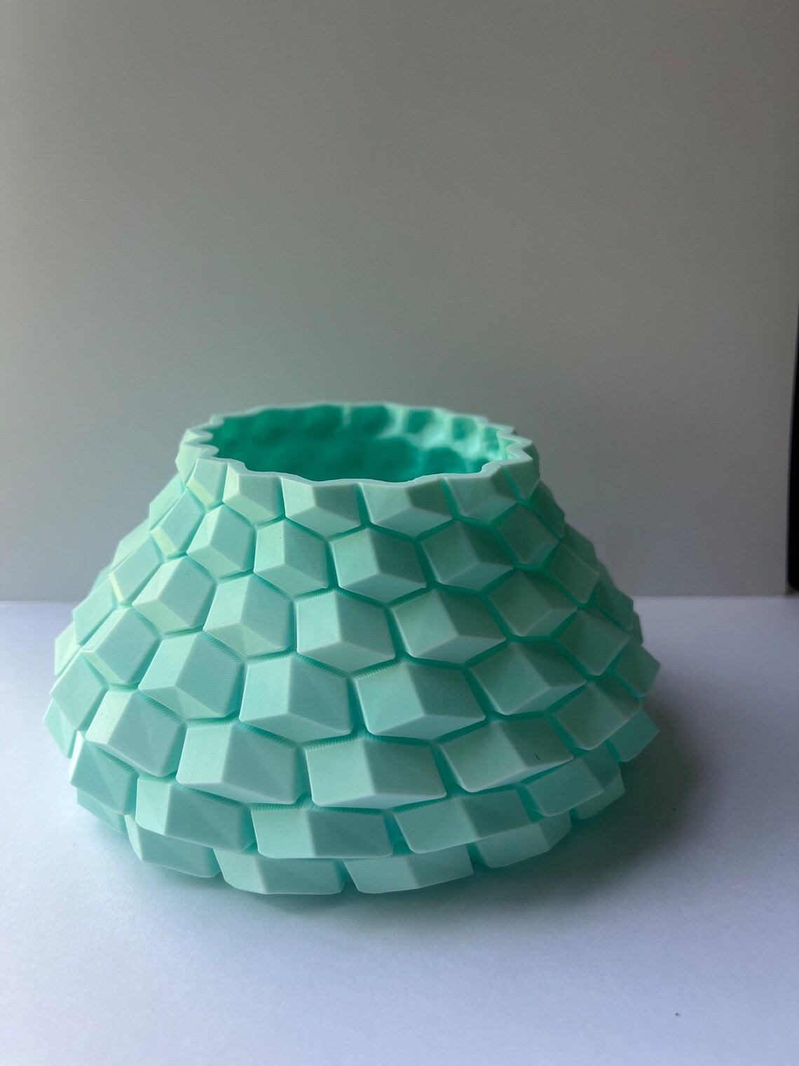 3D Printed Geometric Modern Plant Pot - Display Indoor Houseplants or ...