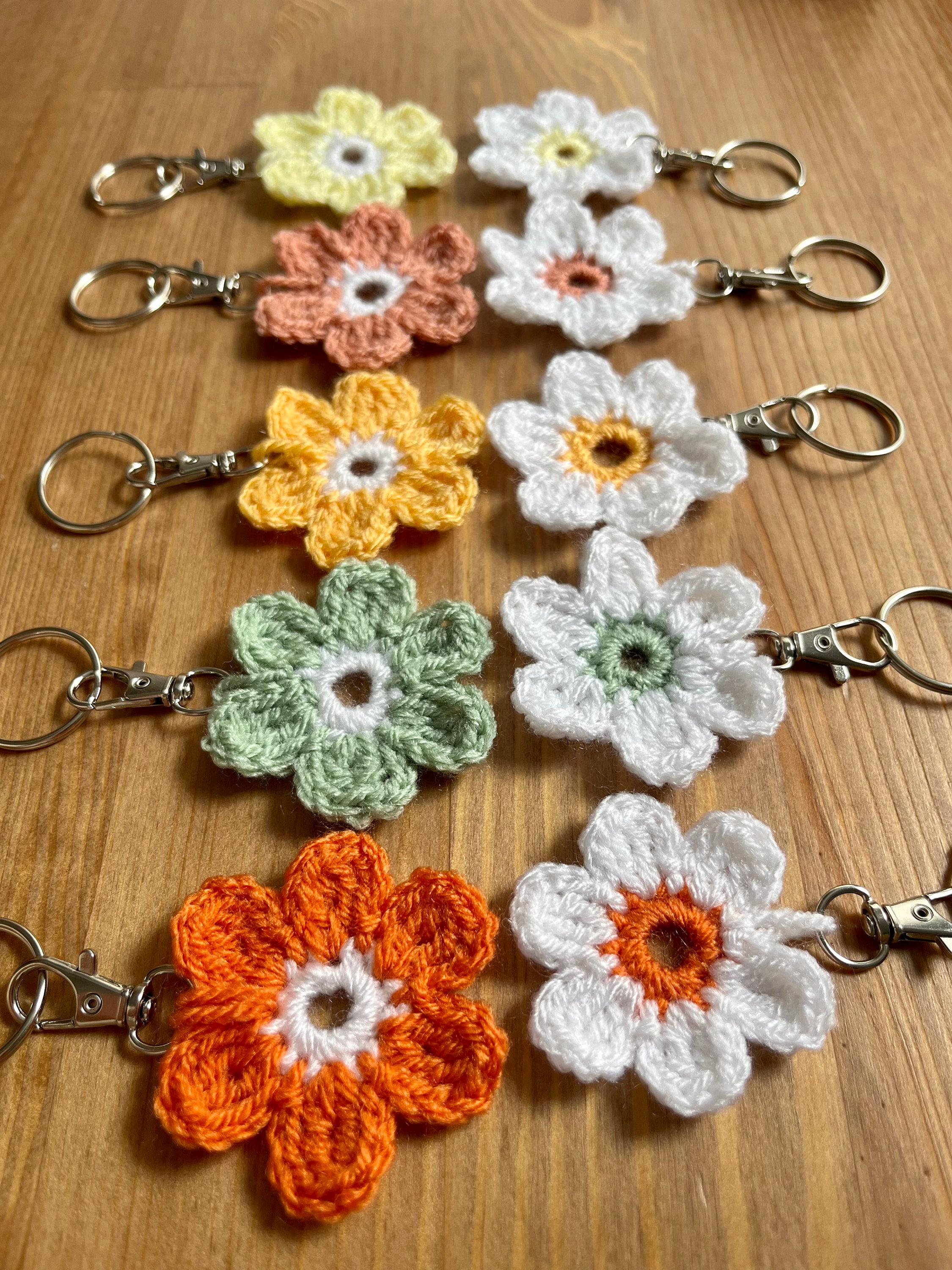 Daisy Keyring, Daisy Keychain, Flower Keychain, Crochet Daisy Keyring ...