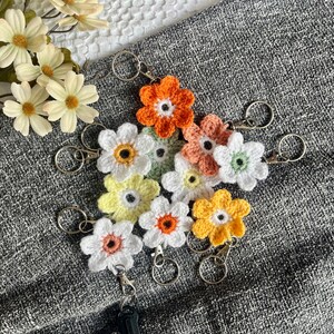 Daisy Keyring, Daisy Keychain, Flower Keychain, Crochet Daisy Keyring ...