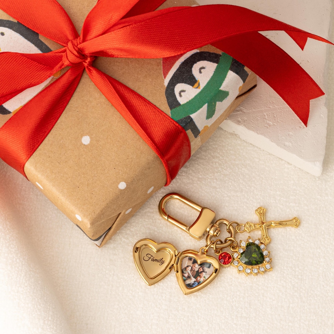 Personalized Family Photo Keychain, Locket Keychains, Bag Charms ...