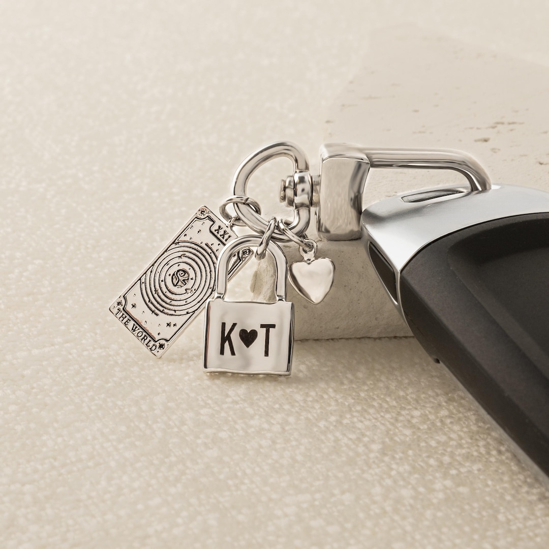 Personalized Car Keychain, Belt Keychain, Custom Keychain Charms, Car ...