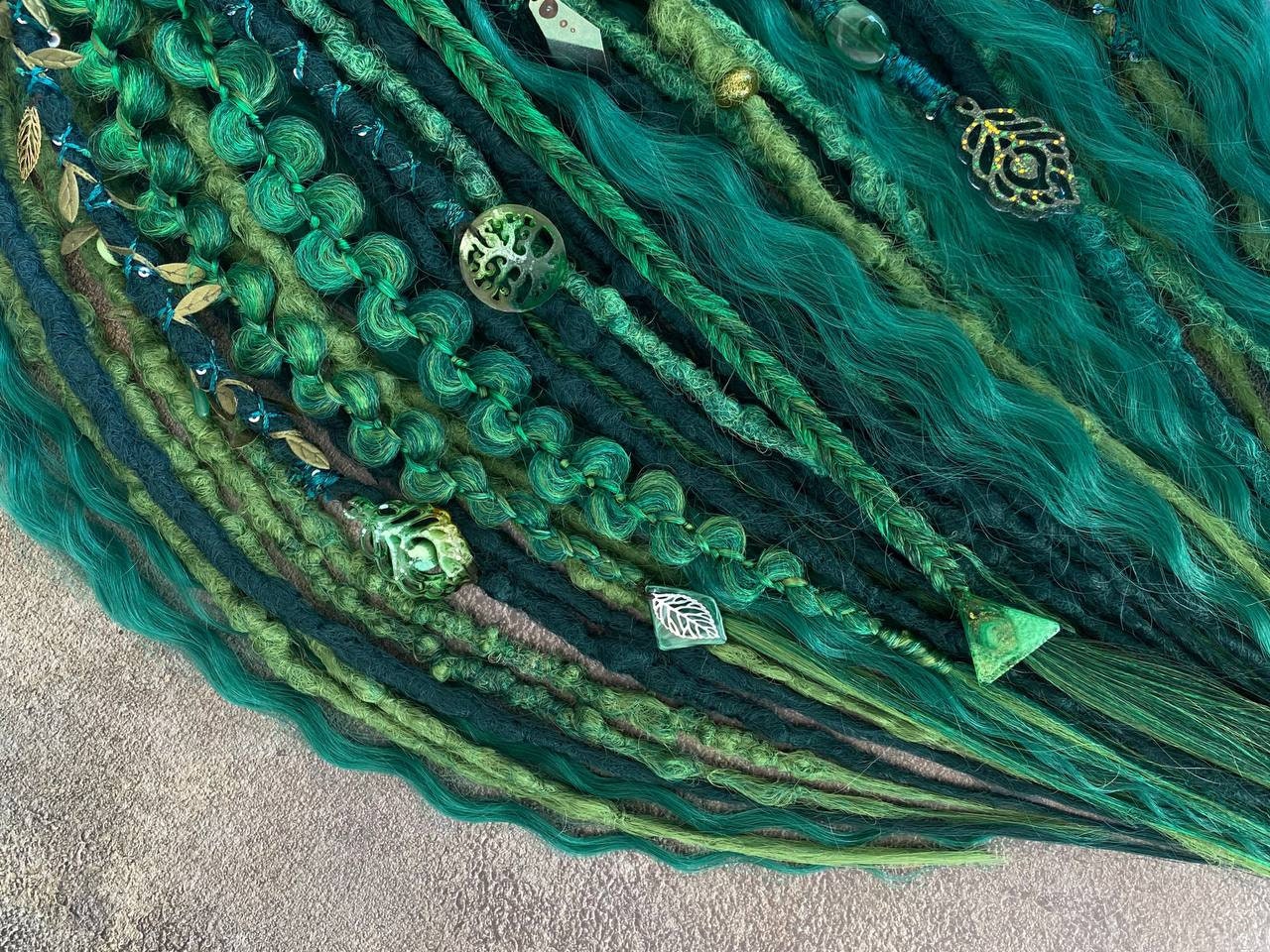 Green Synthetic Textured DE or SE Dreadlocks Full Set, Forest Crochet ...