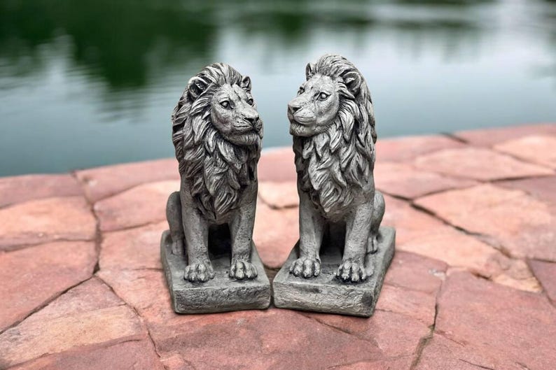 Pair of Lions Statue Two Guardian Lions Figure Sitting Lions on Base ...