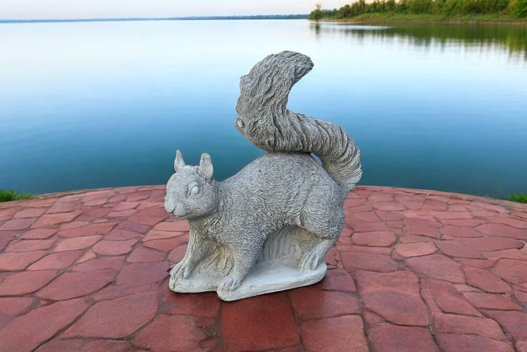 Scampering Squirrel Statue Realistic Squirrel Figure Detailed Squirrel ...